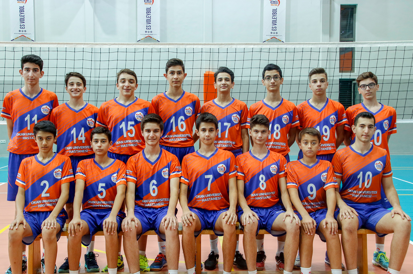 Küçük Erkek Takımı - ES Voleybol